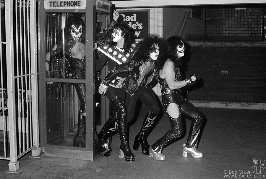 Kiss, NYC. October 26, 1974. Image #: CAS4_8-29a_1974 © Bob Gruen